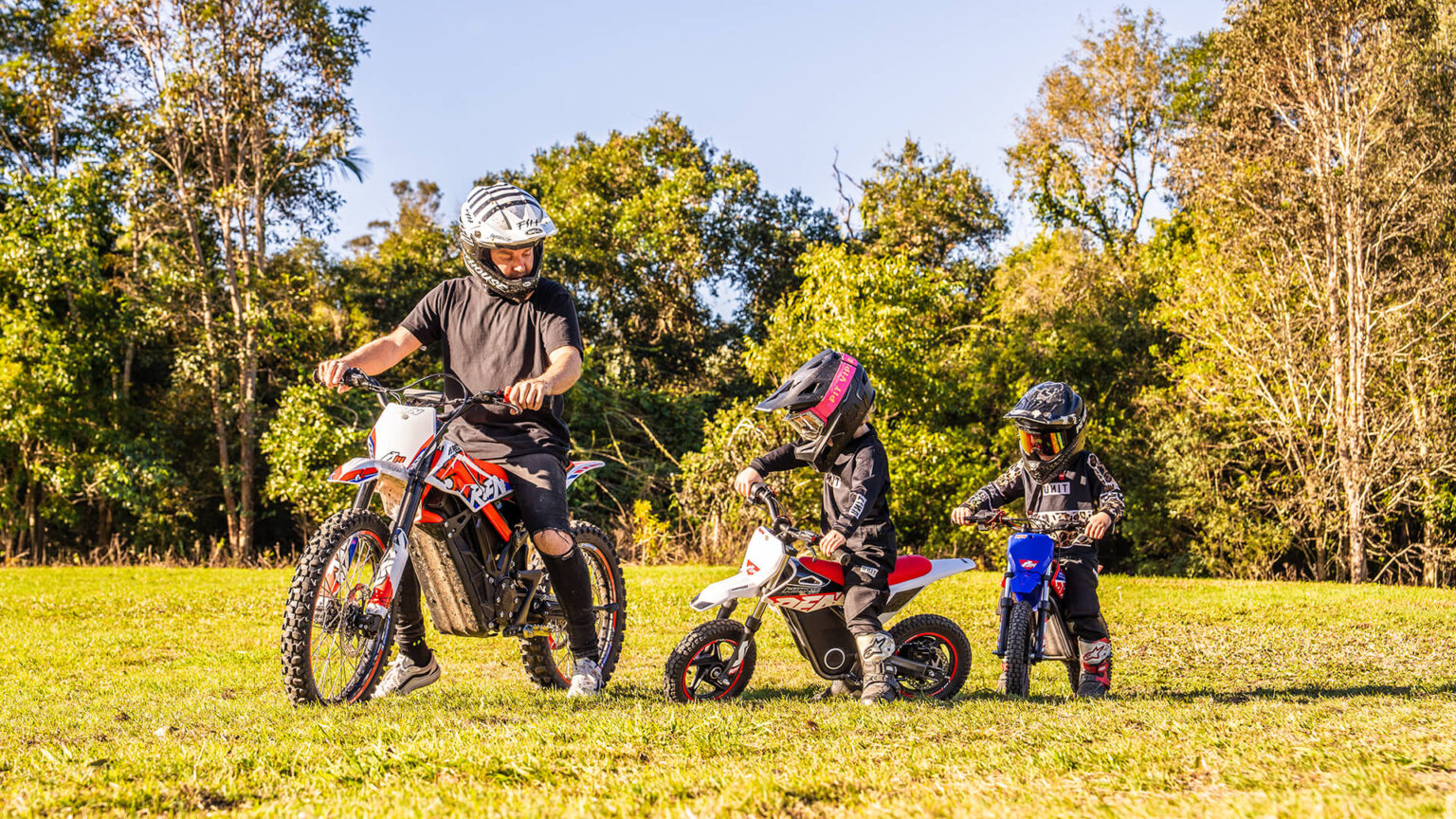 Top 10 Chinese Manufactured Dirt Bike Brands - APOLLO